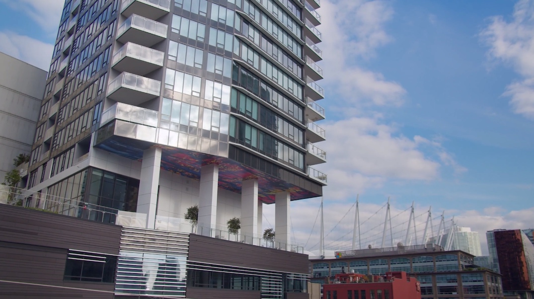 Giant painting illuminates downtown Vancouver corner | Boffo
